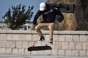 23 Easy Beginner Skateboard Tricks Which Look Impressive – Skate Camp